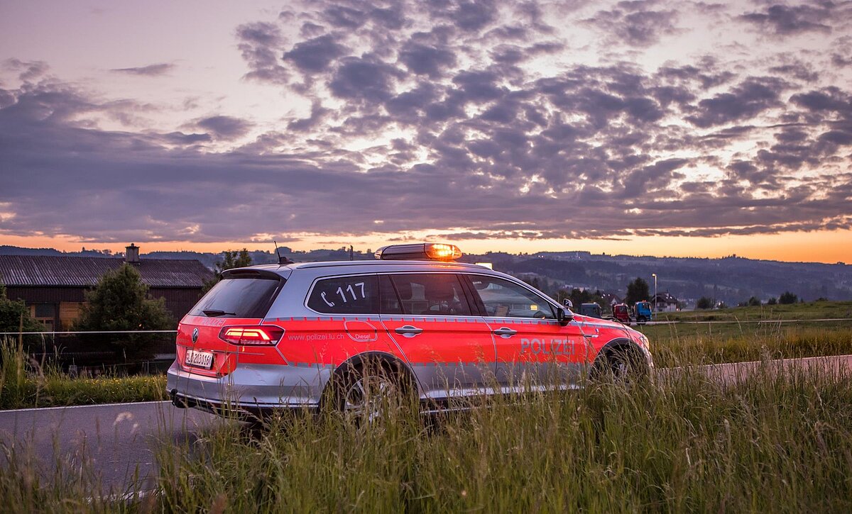Zeugenaufruf: Motorradfahrer bei Unfall erheblich verletzt