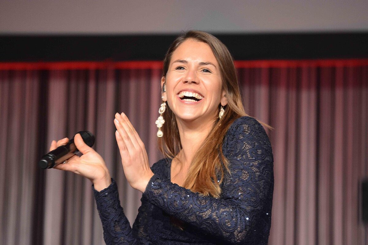 Eliane Müller begeistert in der Stadthalle